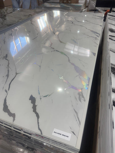 PANOU DECORATIV PVC imitatie marmura SILVER WAZE, 122 x 270 cm – q-home.ro